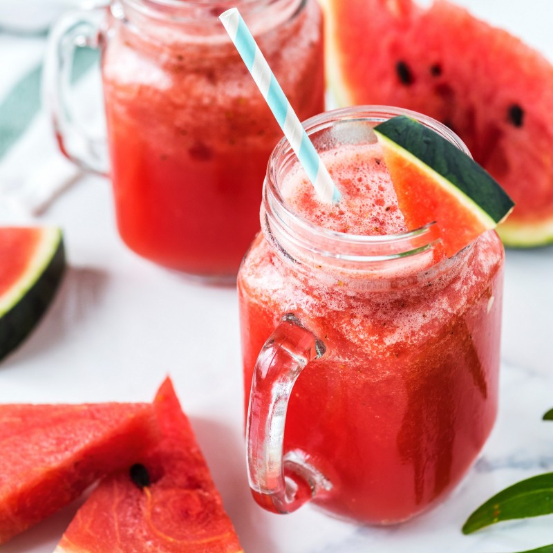 Popoln domači napitek za rehidracijo